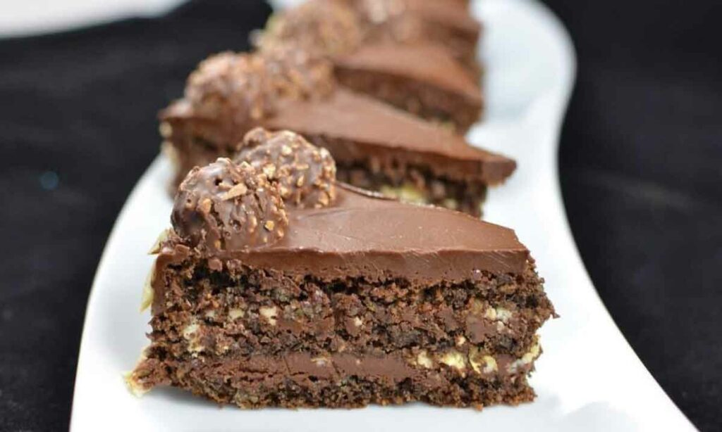 Gâteau aux Ferrero Rocher recette entière parfaite - Tout A Savoir